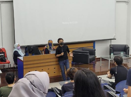 Centre for Alumni | FCI invited Ahmad Mifzal for a talk